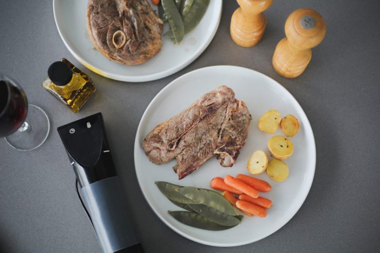 Nise Wave: Sous Vide Cooking Device