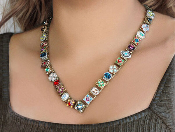 43 Best Statement Necklaces That Create A Unique Big & Bold Impact!