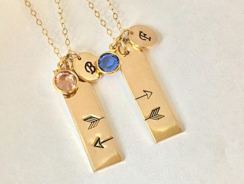 33 Best Friendship Necklaces You Can Buy