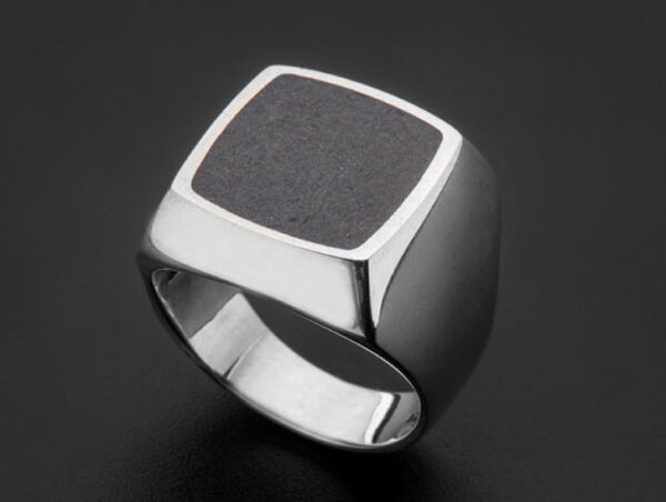 53 Best Signet Rings For Men You Can Buy ( Men's Signet Rings )
