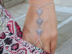 33 Unique Slave Bracelets & Chain Ring Bracelets You Can Buy