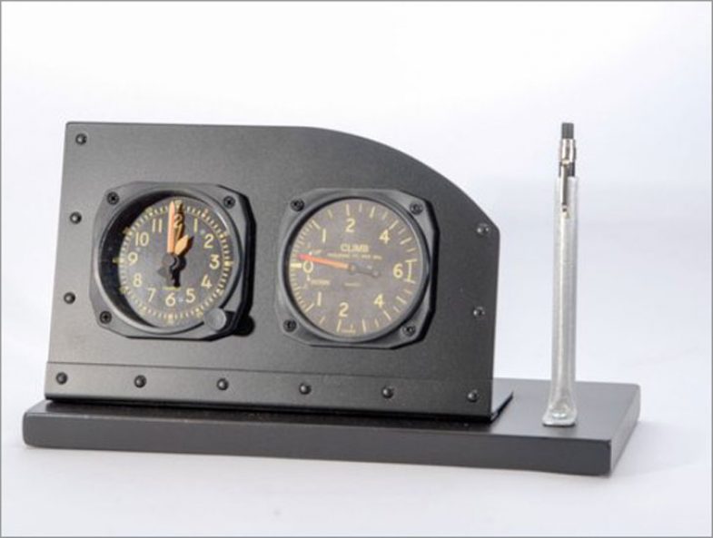 46 Coolest Gifts For Pilots & Aviation Lovers