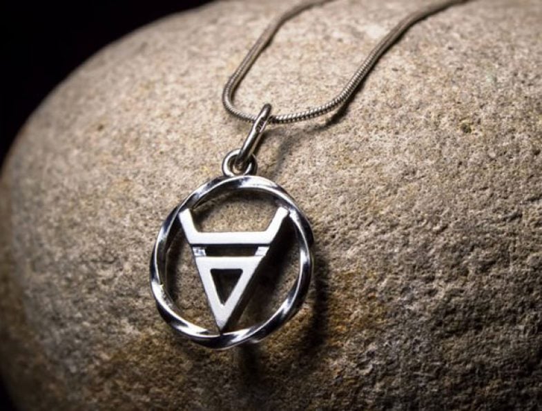 35 Most Powerful Good Luck Charms for Success, Wealth & Prosperity!