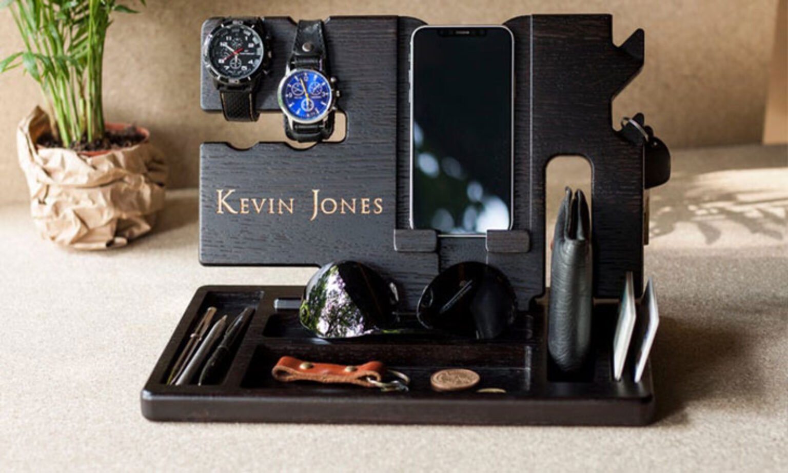 30 Unique Desk Organizers, Pen Holders And Accessories You Can Buy!