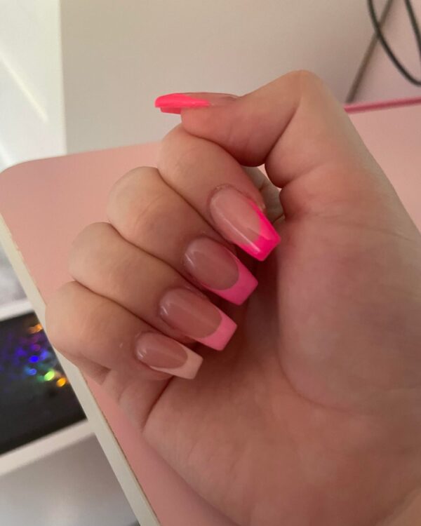 37 Fresh French Tip Nail Ideas to Try